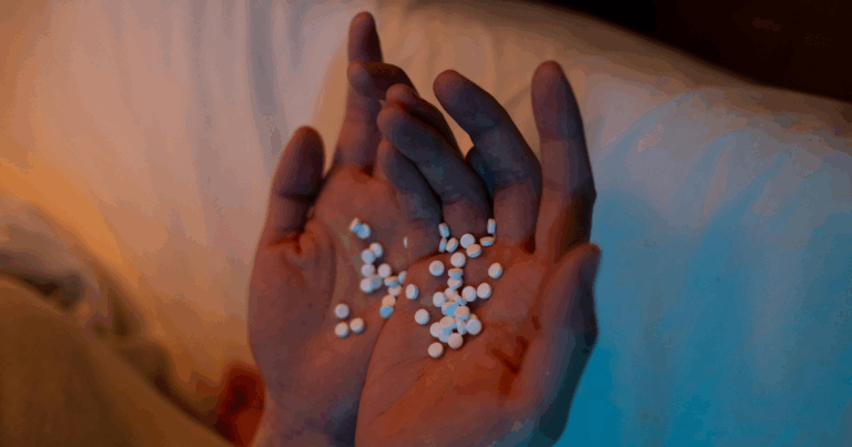 What Does Heroin Look Like? Types, Colors & Forms